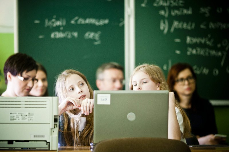 W Sobótce otwarto „Cyfrową Klasę” Mistrzów Kodowania. To już 16 tego ...