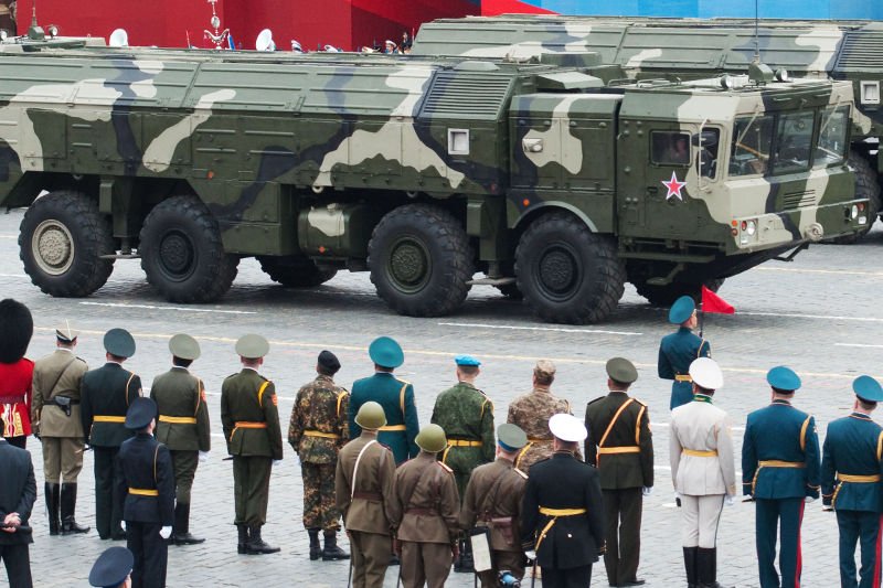 Rosyjskie rakiety Iskander przy granicy z Polską. Do Warszawy dolecą w ...